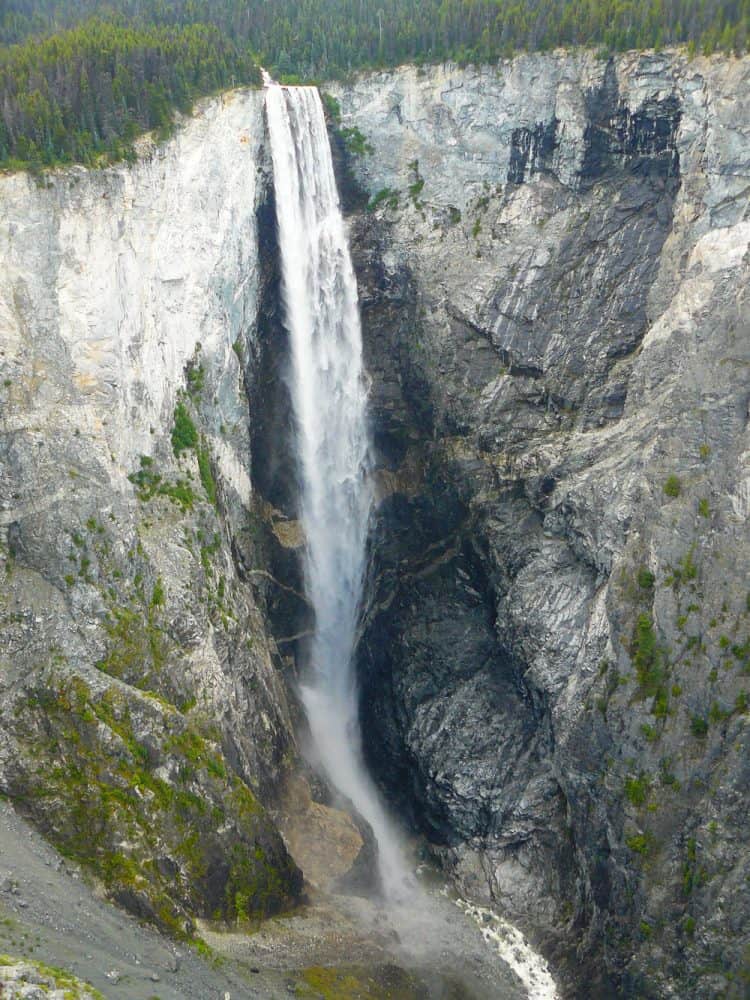 Hiking Tweedsmuir in the heart of Chilcotin from Turner Lake