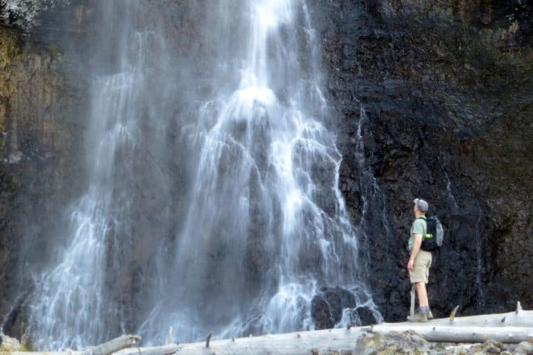 12 Best Hikes in Yellowstone National Park