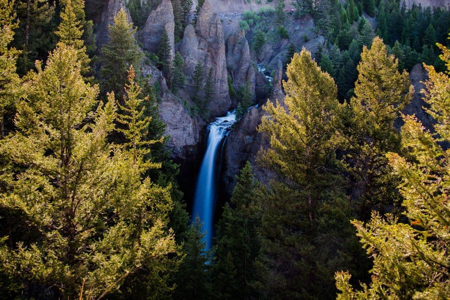 12 Best Hikes in Yellowstone National Park
